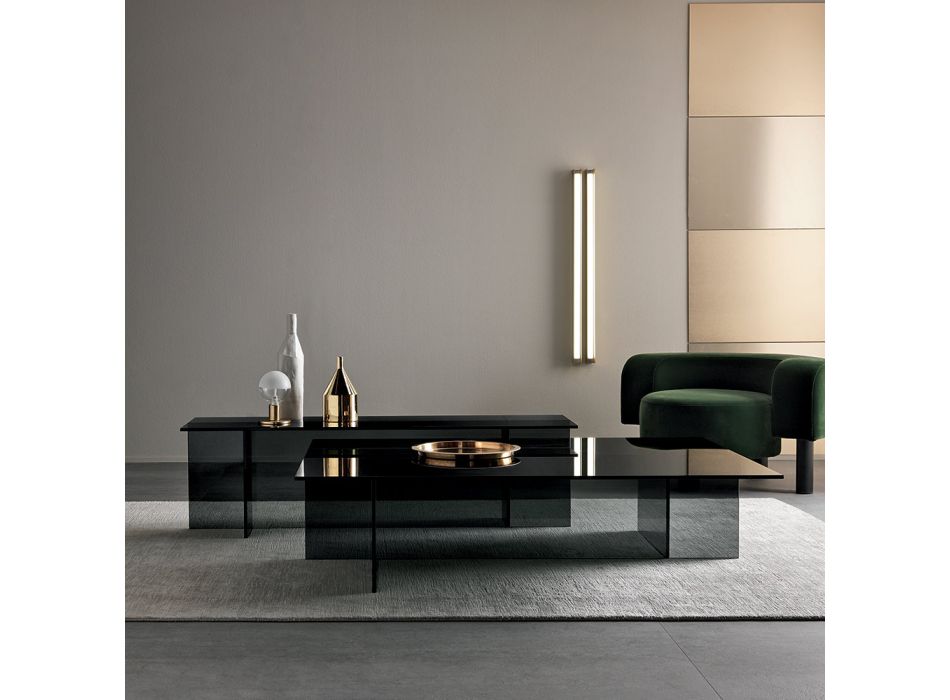 2 Tavolina kafeje të dizajnuara në gotë të tymosur Prodhuar në Itali