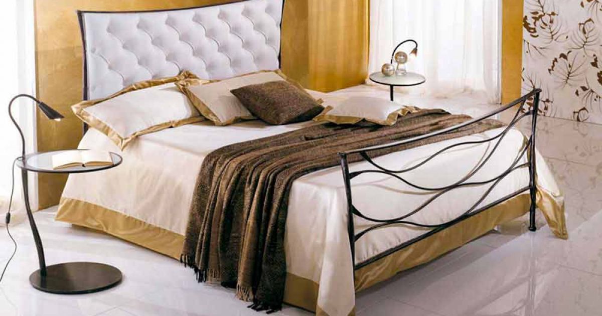 Shtrat i vogël dyshe Idra Capitonné, i punuar me hekur i punuar, punuar ...